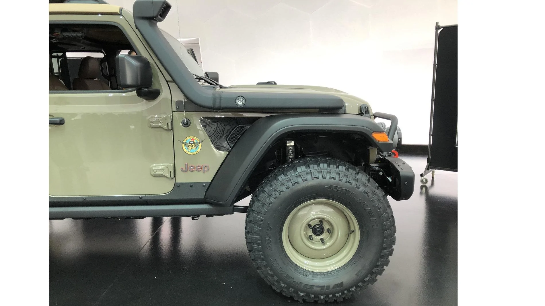 Jeep Gladiator Wayout Concept in Gator Color | Jeep Gladiator (JT) News ...