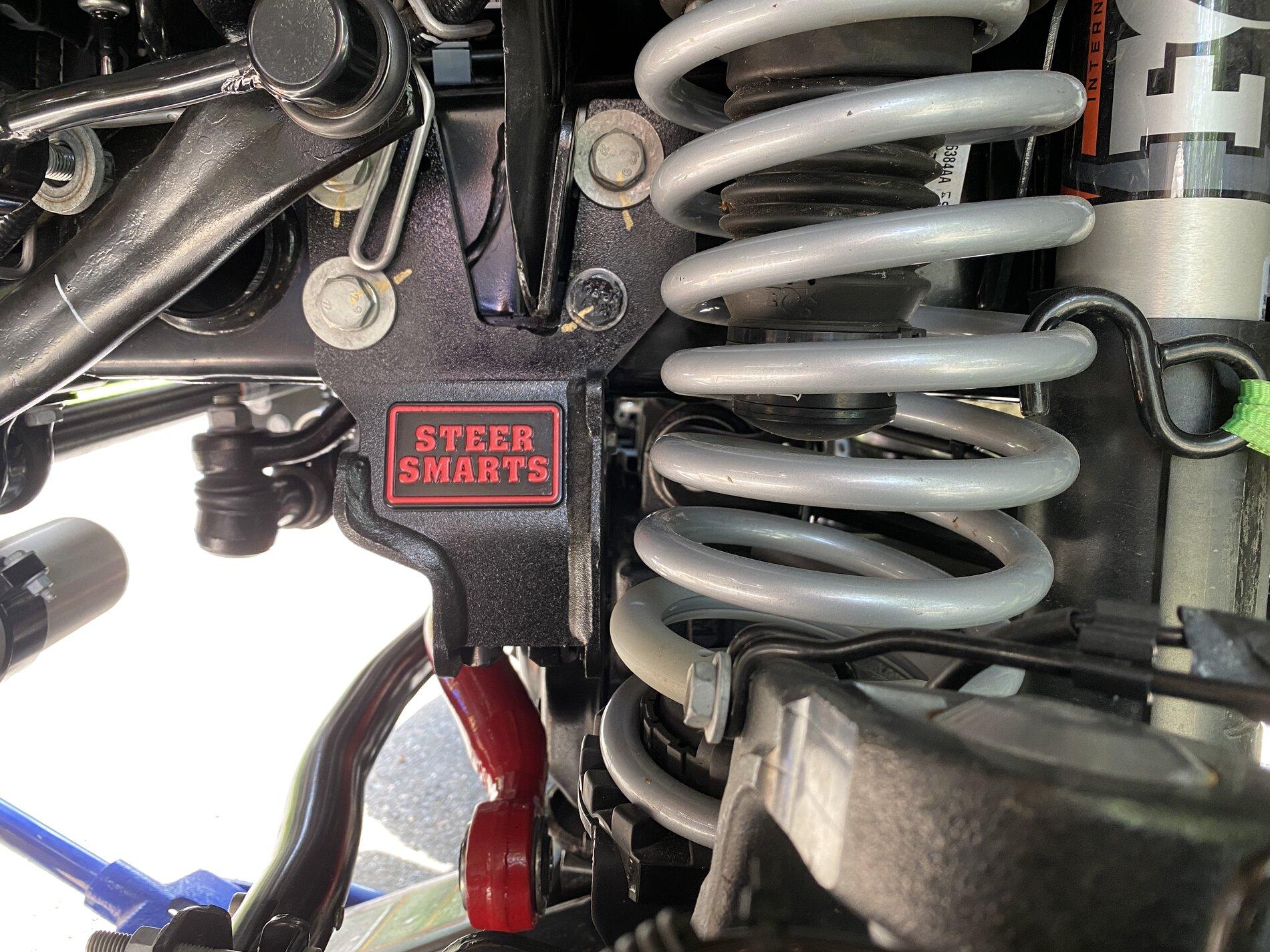 Steer Smarts sector shaft brace Mojave install | Jeep Gladiator (JT ...