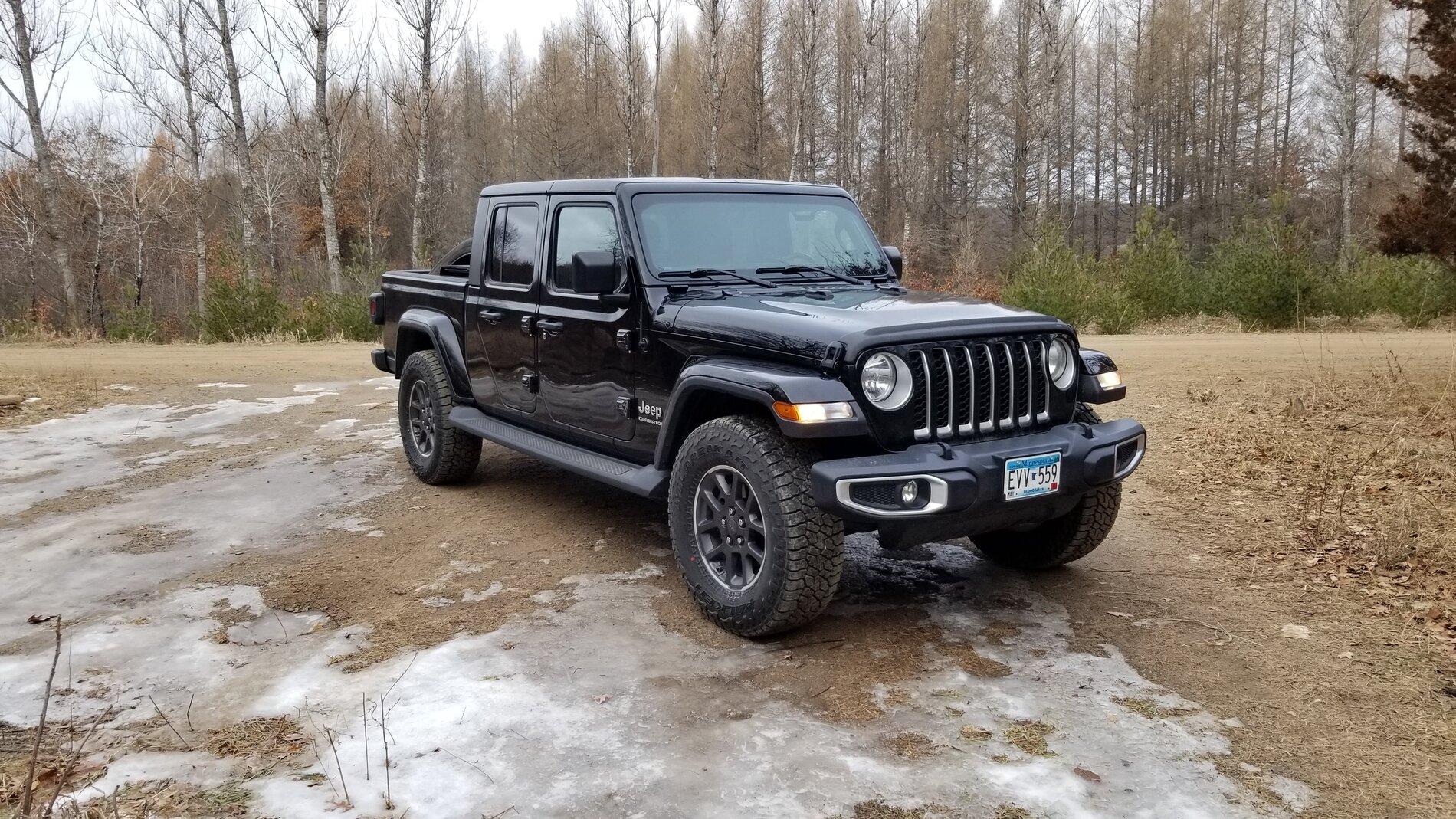 Falken Wilpeak AT3 295/70R18 vs Goodyear Wrangler Duratrac 285/75R18 ...