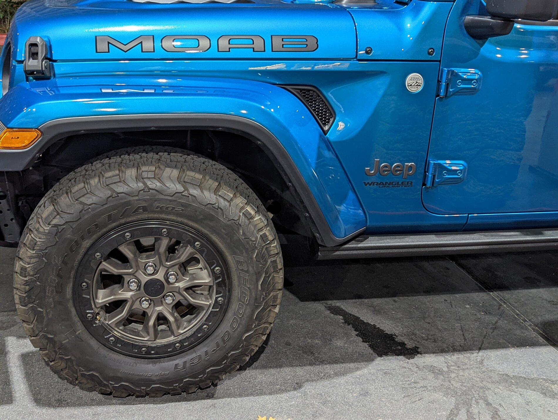 Mopar wheels from JL xtreme recon package. Not bronze | Jeep Gladiator ...