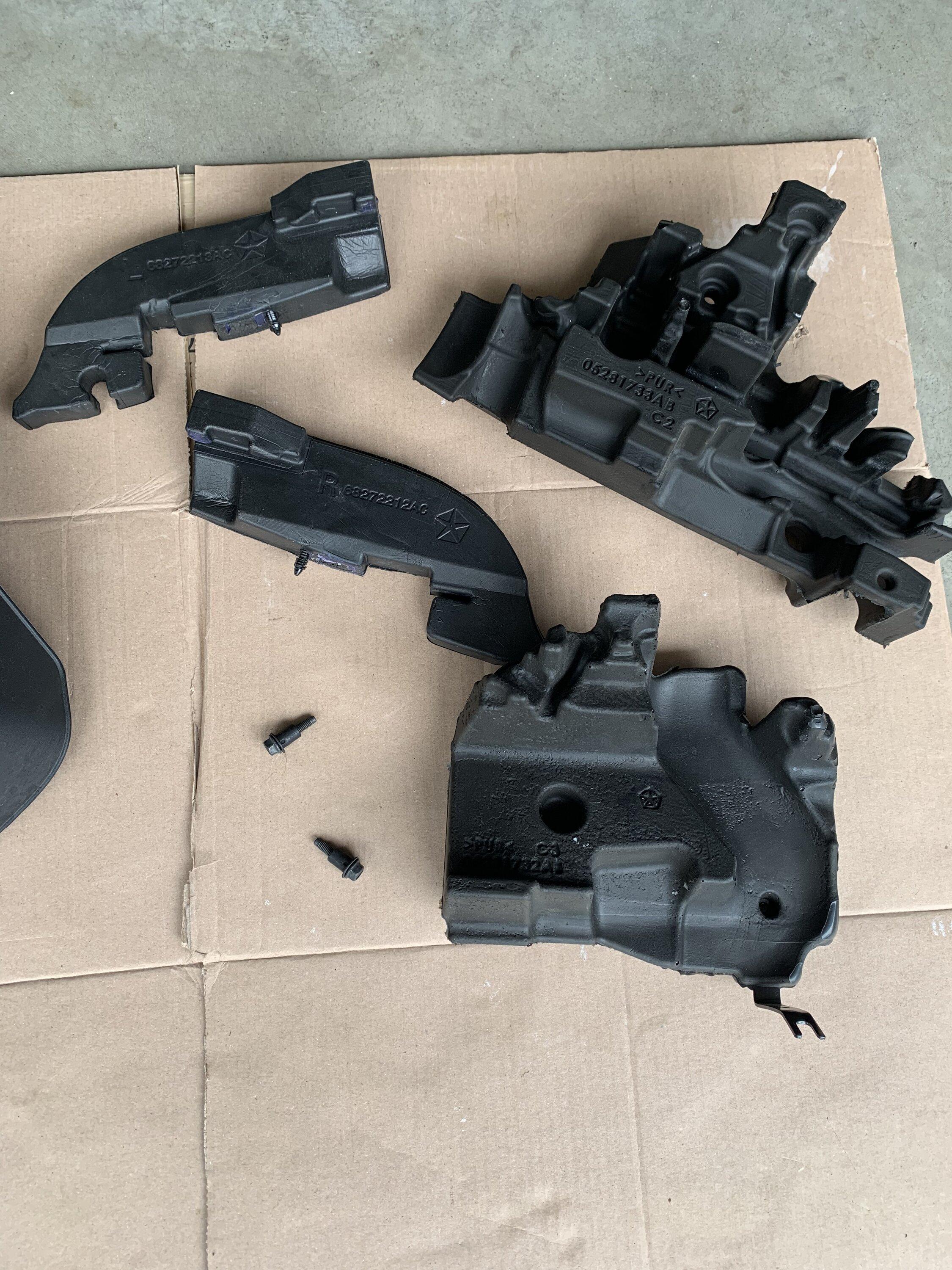 Illinois - 3.0 EcoDiesel Engine Cover | Jeep Gladiator (JT) News, Forum ...