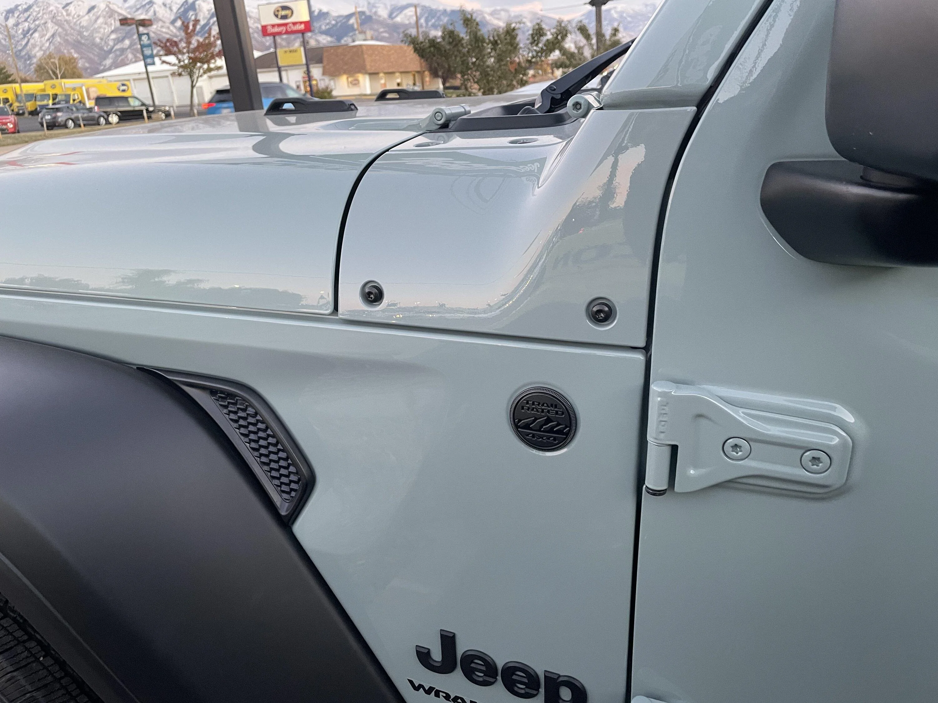 Earl paint color now available on 2023 Jeep Gladiator! | Jeep Gladiator ...