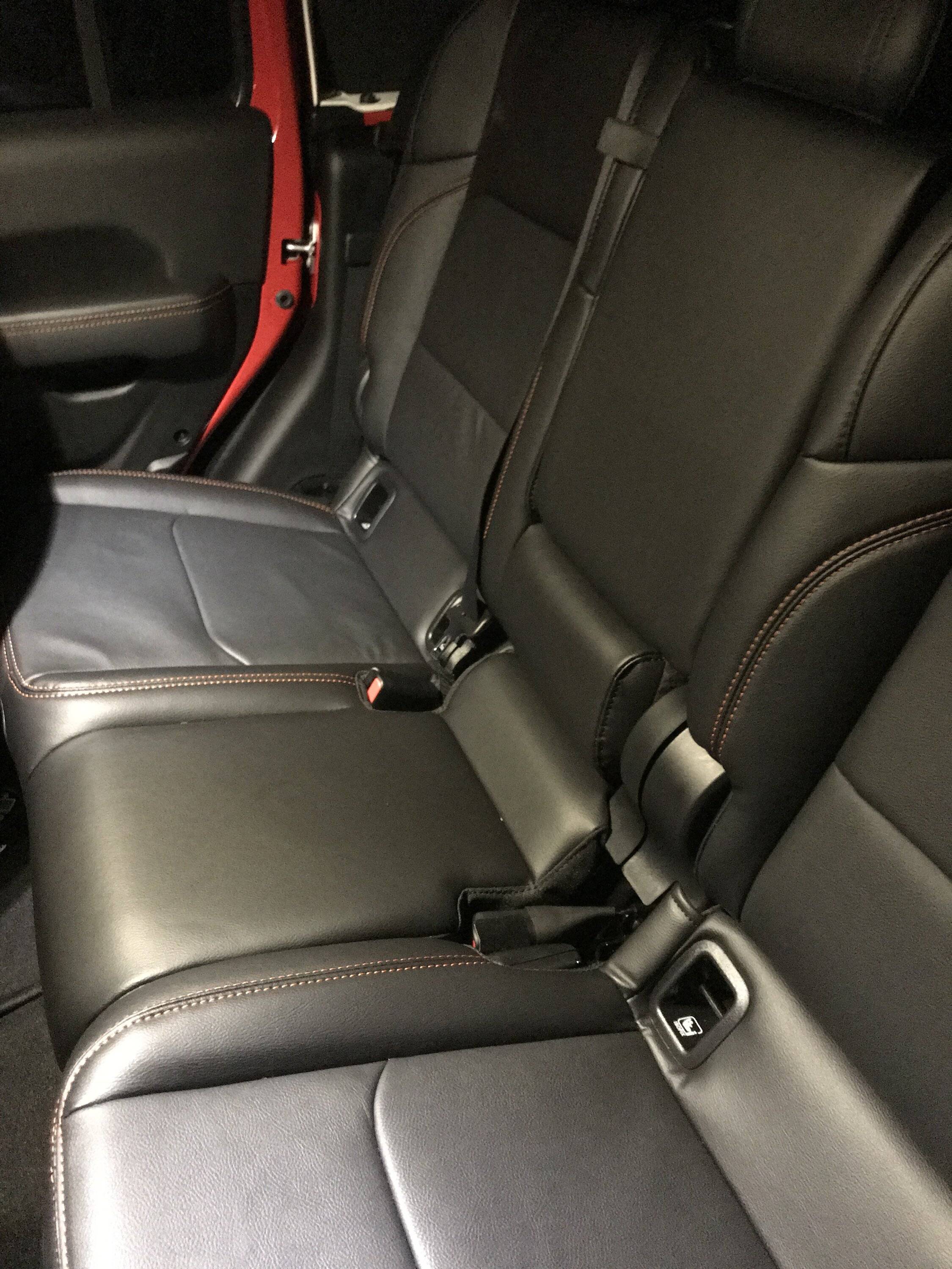 Leather interior 23' Mojave dissimilar leathers? | Jeep Gladiator (JT ...