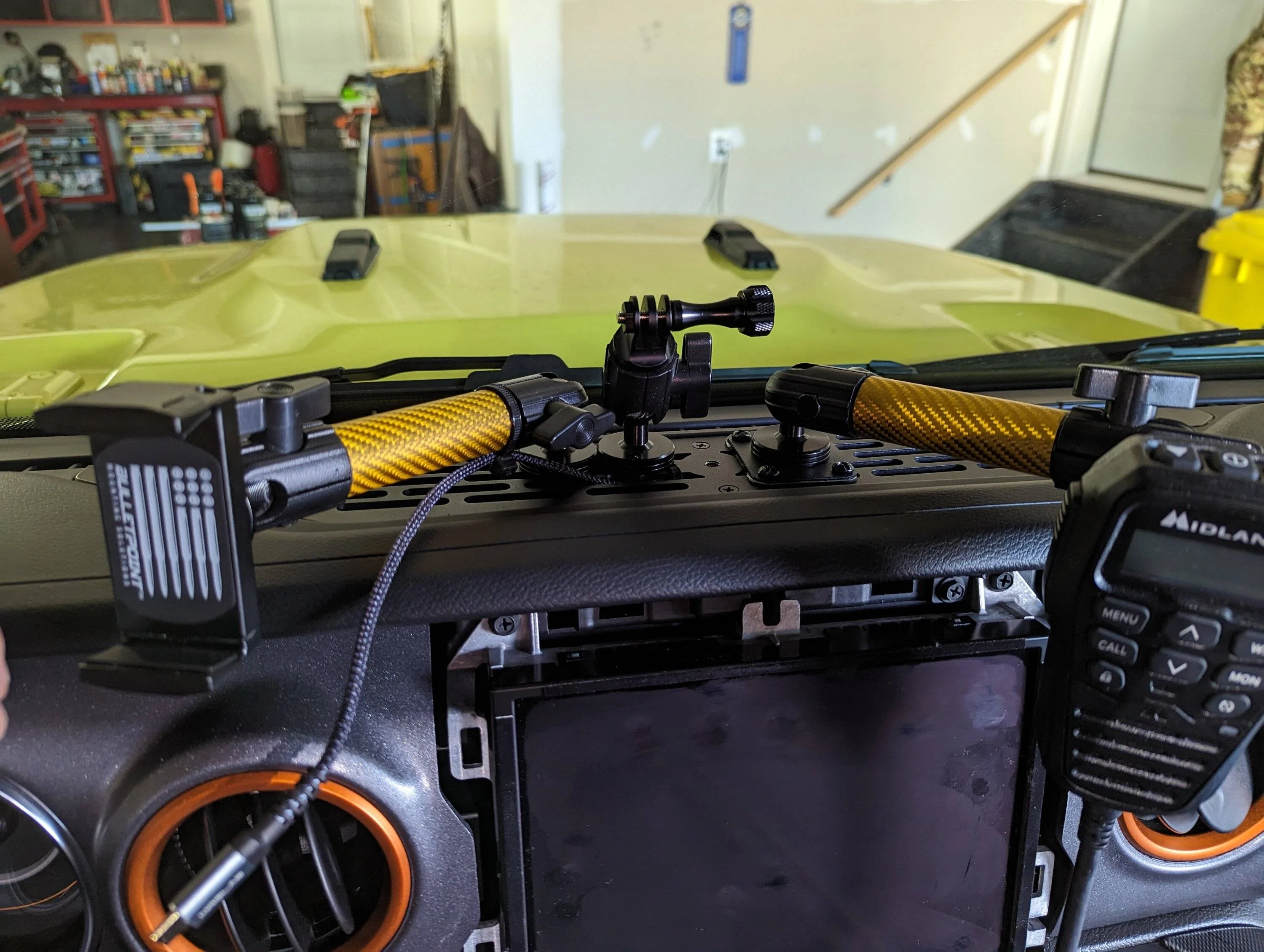 Internally routing USB - center console to above dash | Jeep Gladiator ...