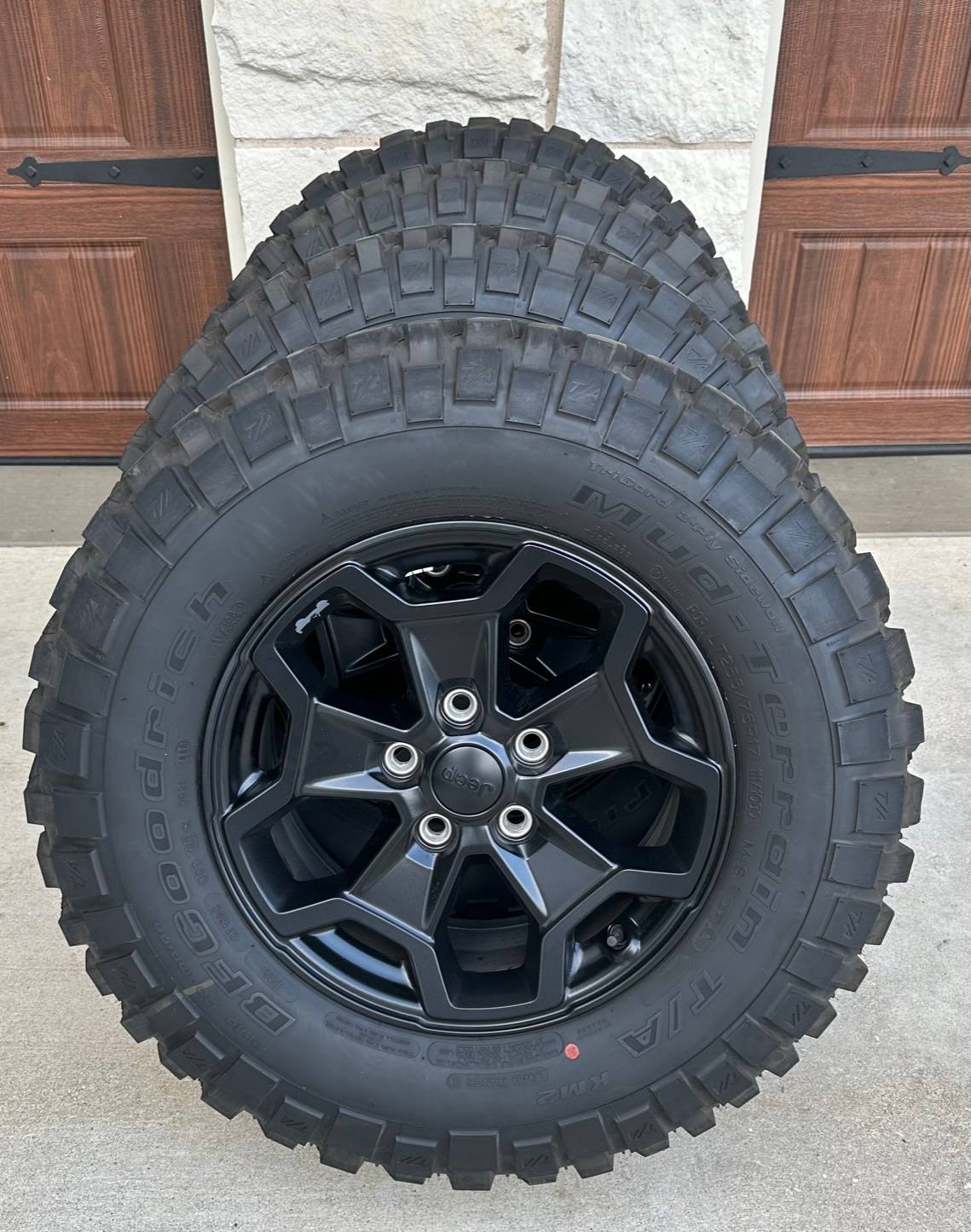 Texas - 2023 Jeep Willys OEM Wheels and BFG Tires | Jeep Gladiator (JT ...