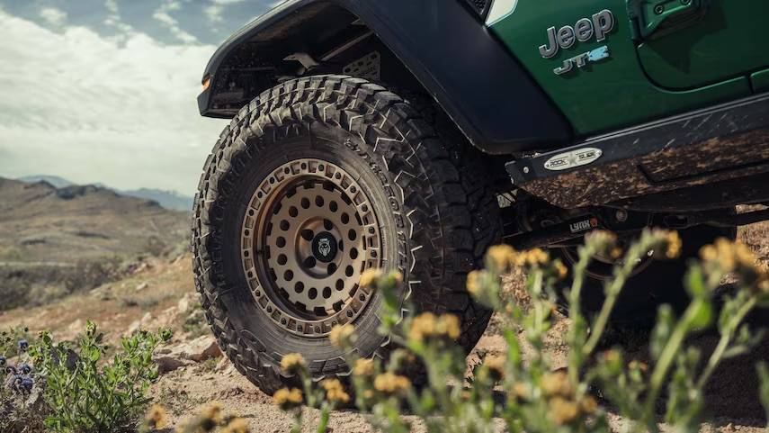 Quadratec's JTe Gladiator Build: The Forbidden Modern-Day Scrambler ...