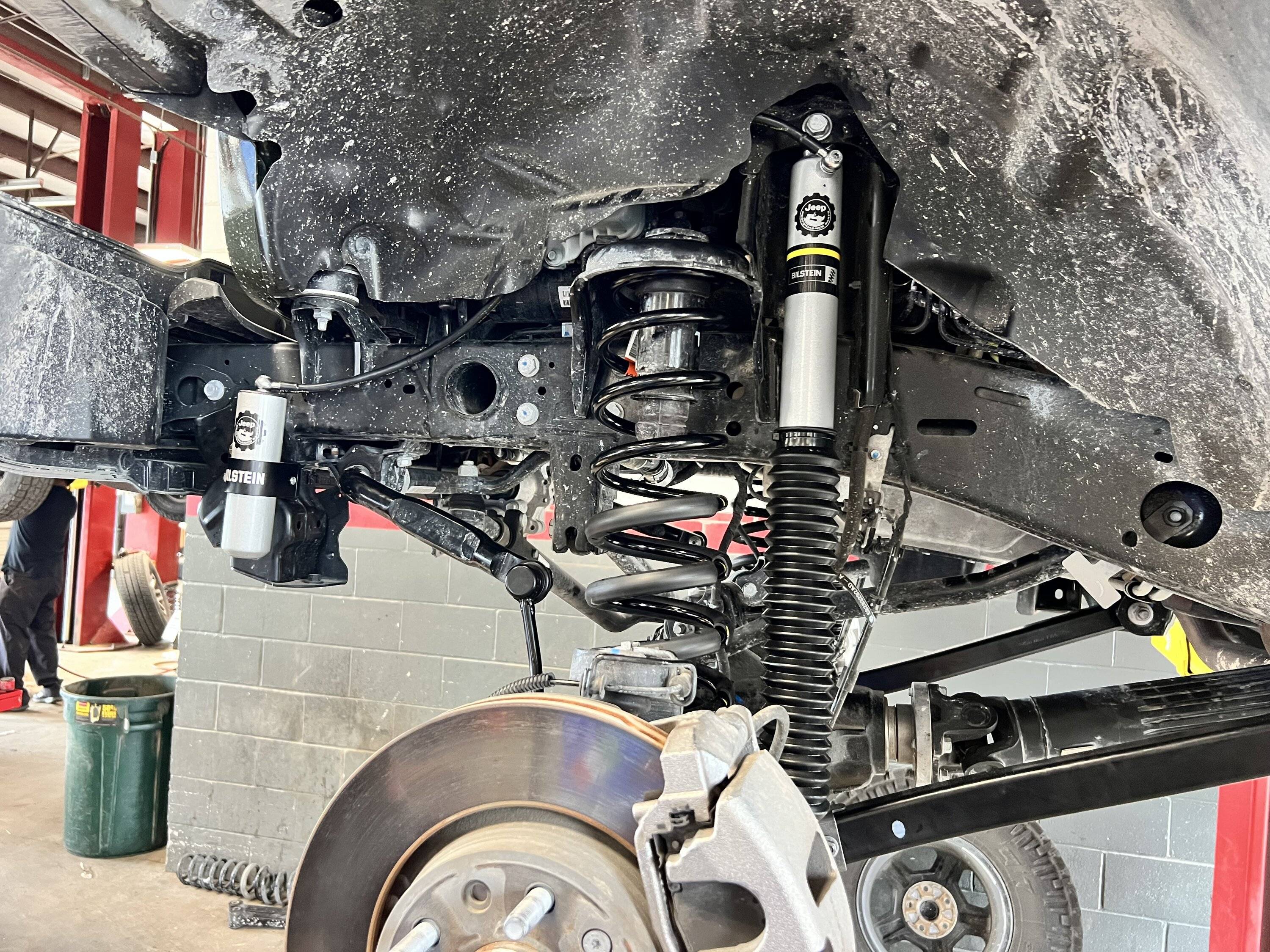 Showing off the new Mopar lift with Bilstein shocks | Jeep Gladiator ...