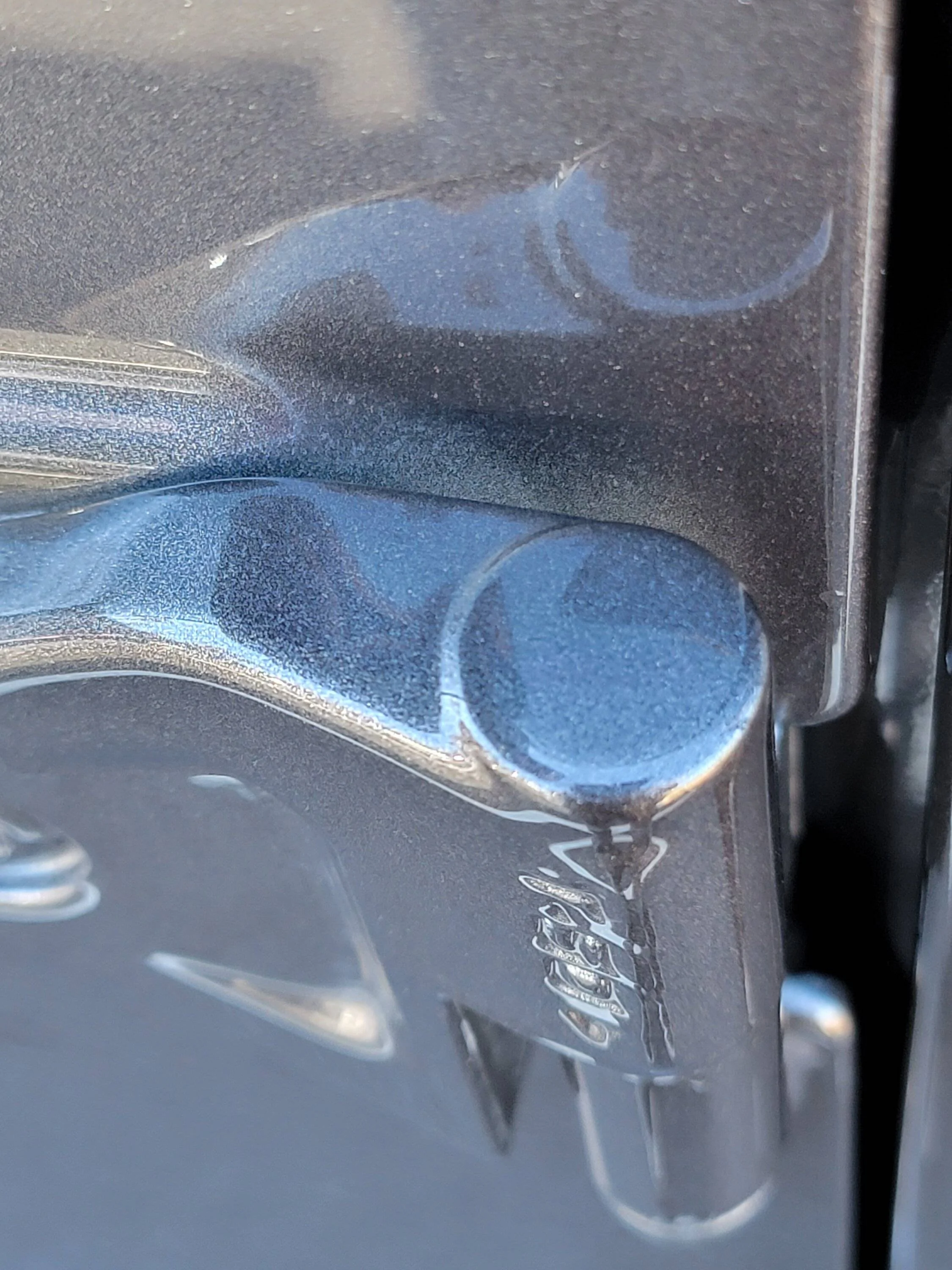 Poor paint coverage around the door hinges | Jeep Gladiator (JT) News ...