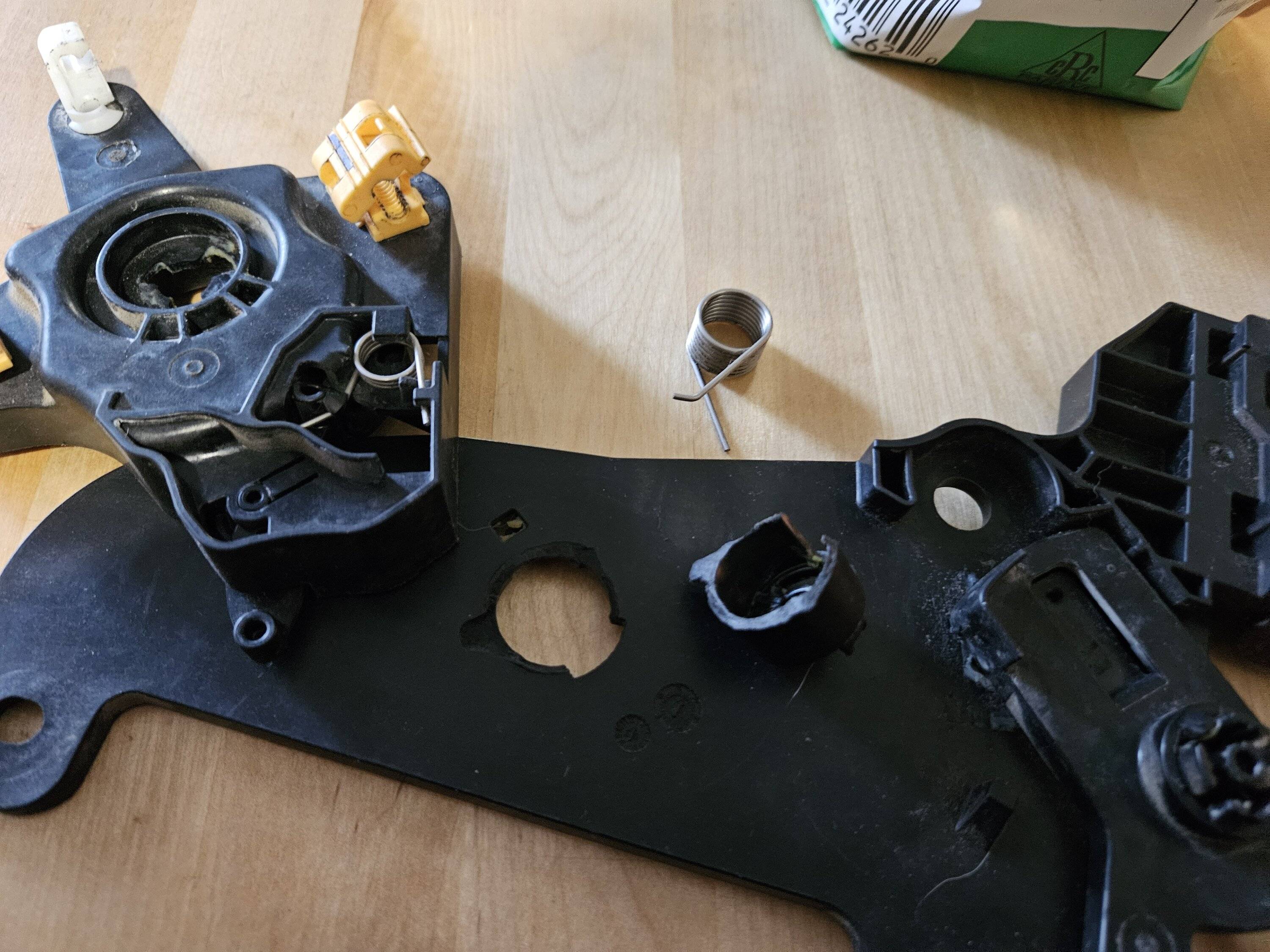 Tailgate lock - Is there an aftermarket option out there? | Jeep ...