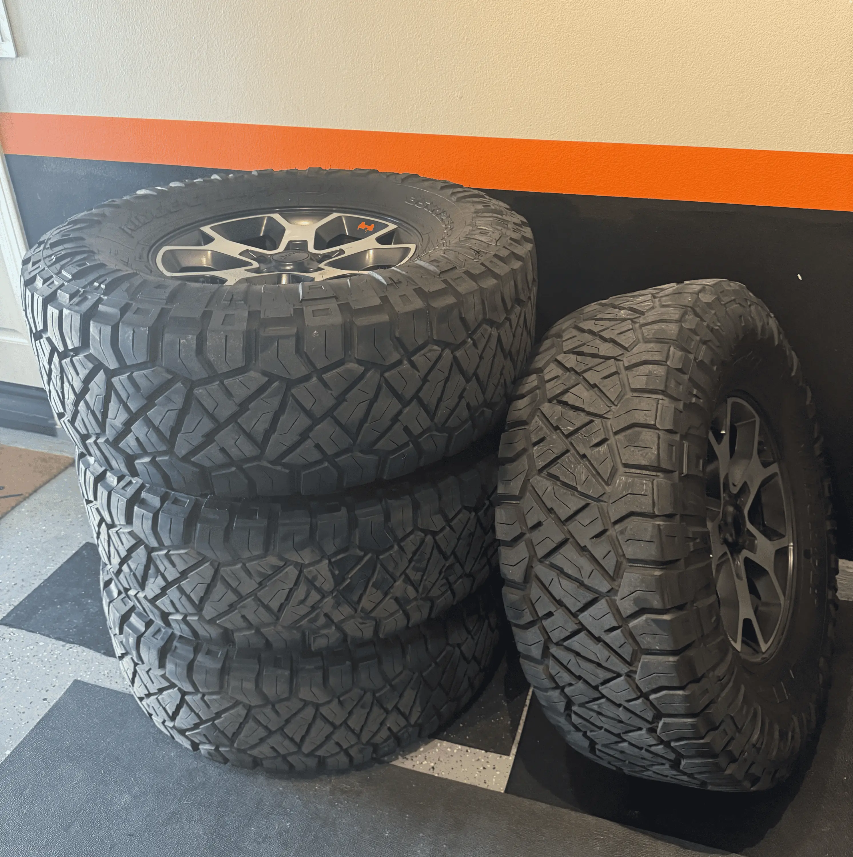 California - 35x12.5R17 Nitto Ridge Grapplers (SoCal) | Jeep Gladiator ...