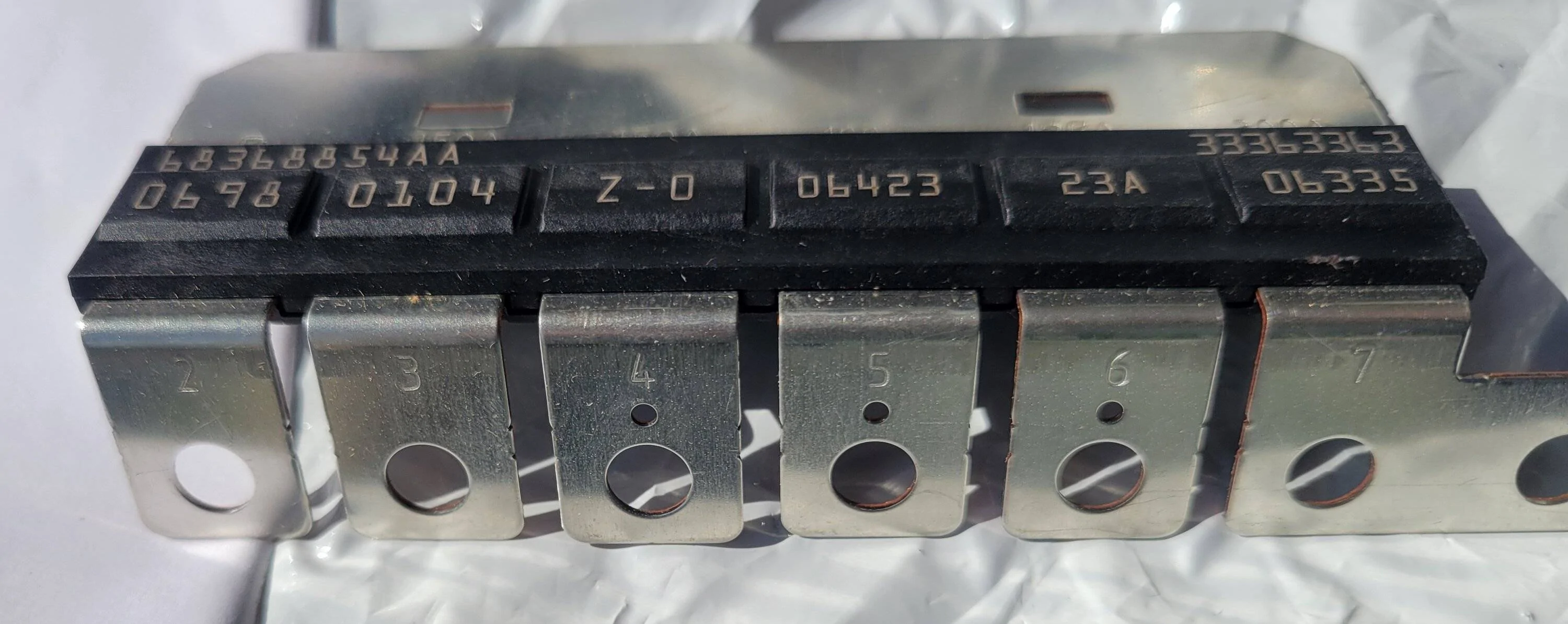 Delaware - New PDC Fuse Array P/N 68368854AA | Jeep Gladiator (JT) News ...