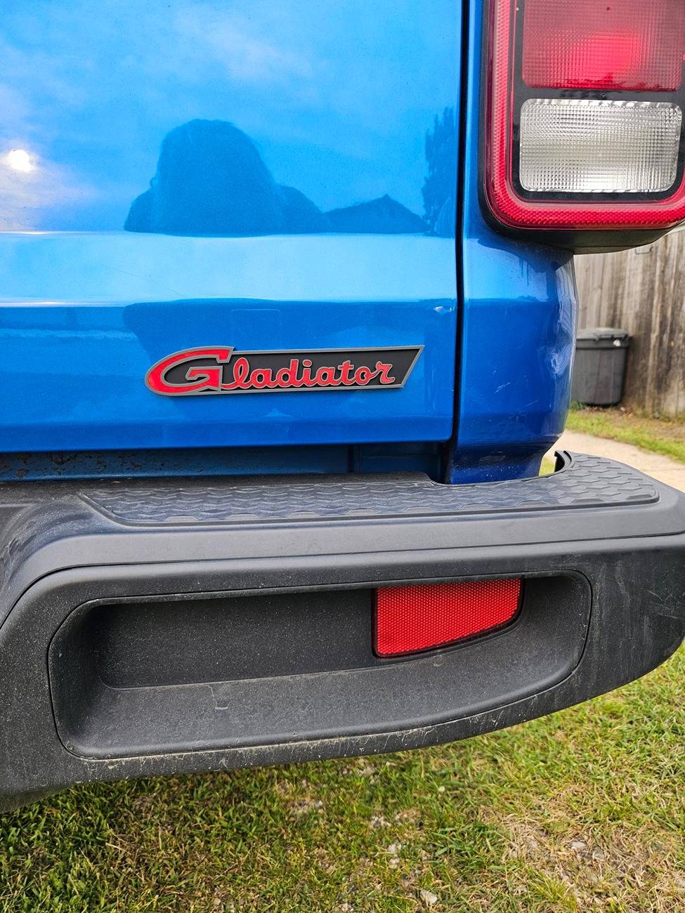 ‘Raised’ Tailgate Gladiator Lettering….. What do you have (from where ...