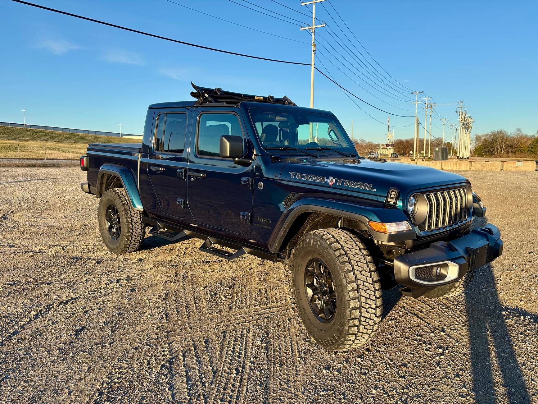 Fathom Blue ‘25 JT “The Kraken” | Jeep Gladiator (JT) News, Forum ...
