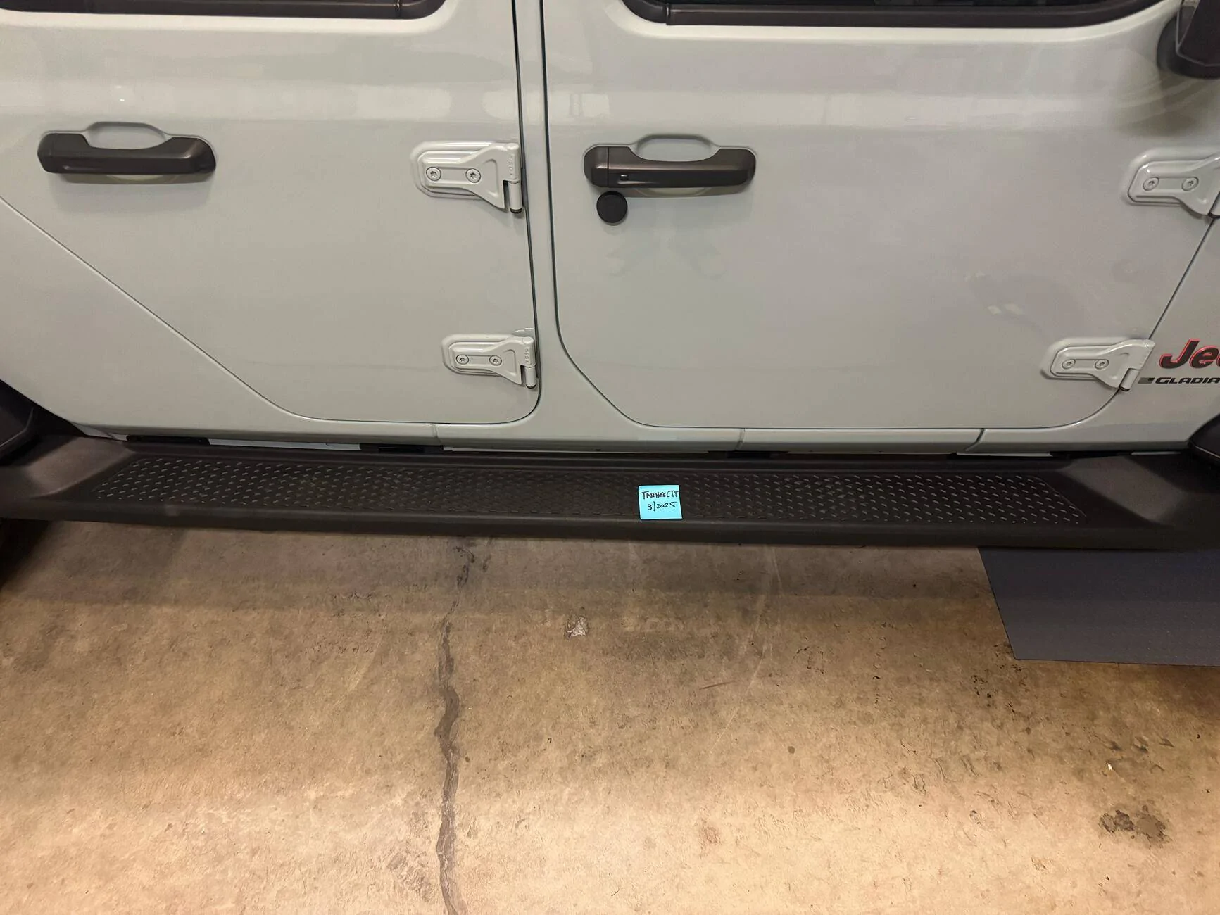 North Carolina - OEM Mopar Running Boards, Side Steps - 68341196AA ...