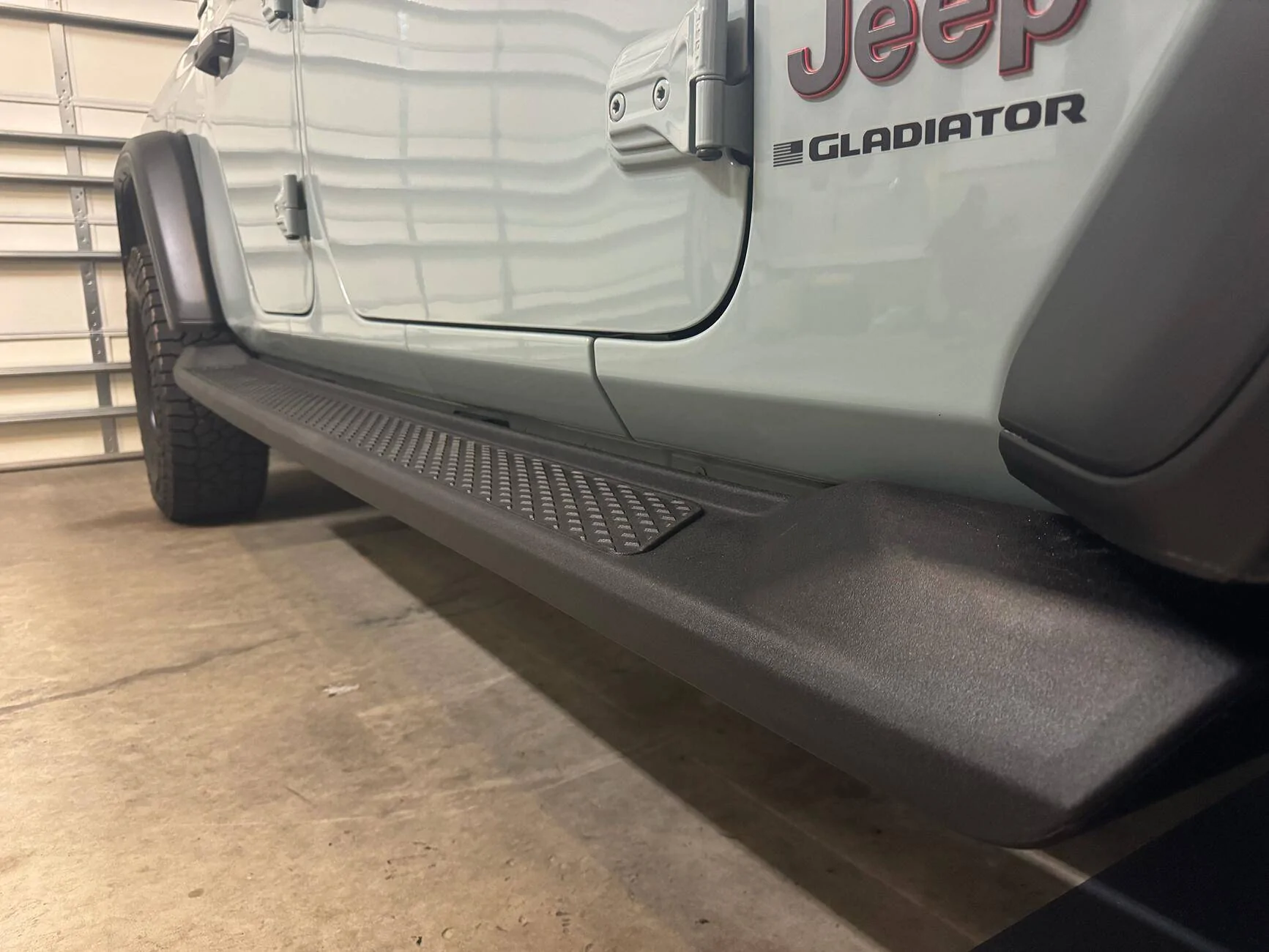 North Carolina - OEM Mopar Running Boards, Side Steps - 68341196AA ...