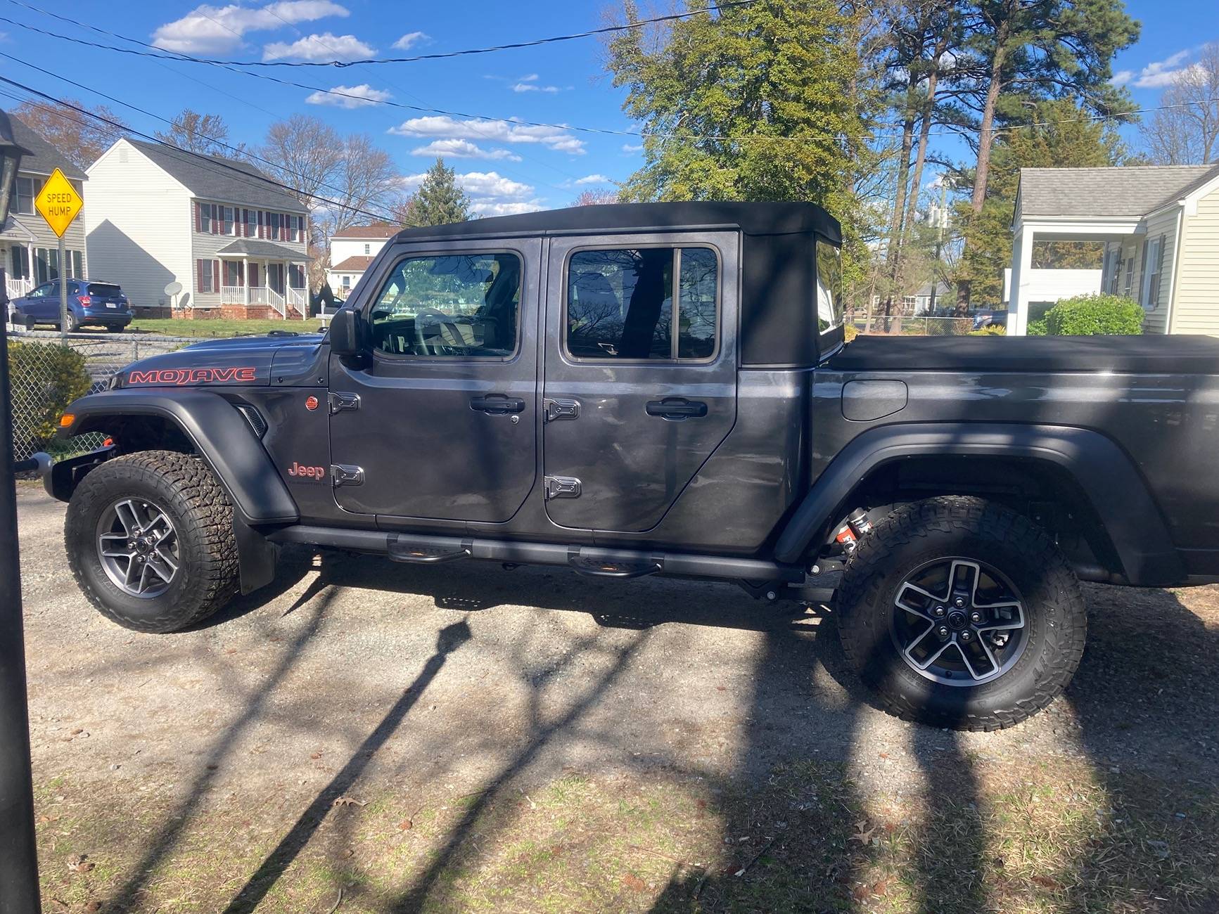 Side steps and OEM rock rail | Jeep Gladiator (JT) News, Forum ...