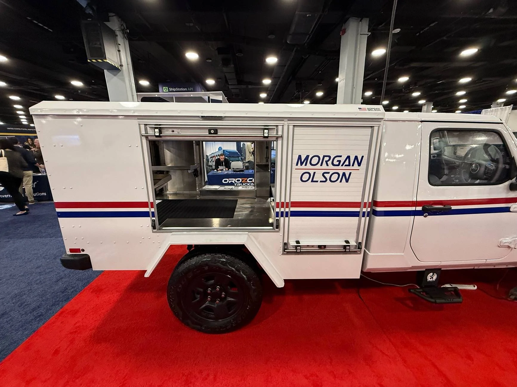 JT Mail Truck? National Postal Forum has a Kestrel Gladiator on Display | Jeep Gladiator (JT ...