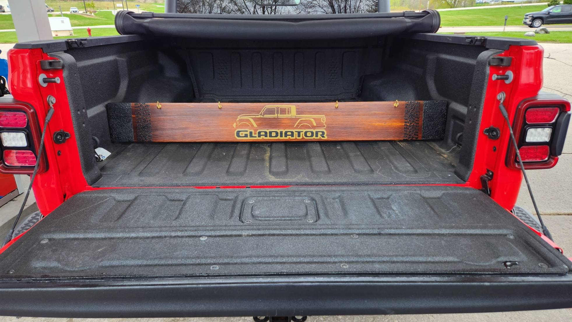 DIY Custom Wood Bed Separator | Jeep Gladiator (JT) News, Forum, Community - JeepGladiatorForum.com