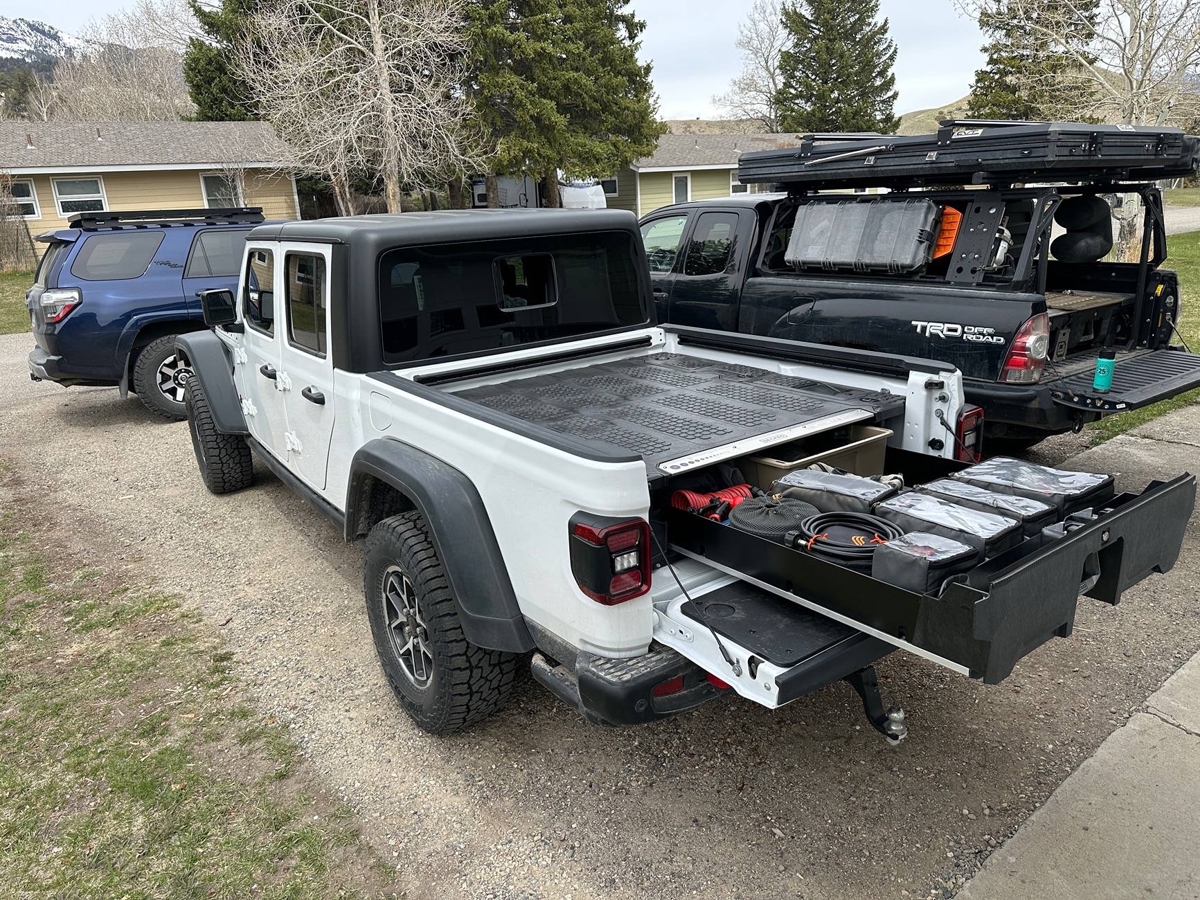 Installed my Letiner forged bed rack, CVT Mt hood tent, and decked ...
