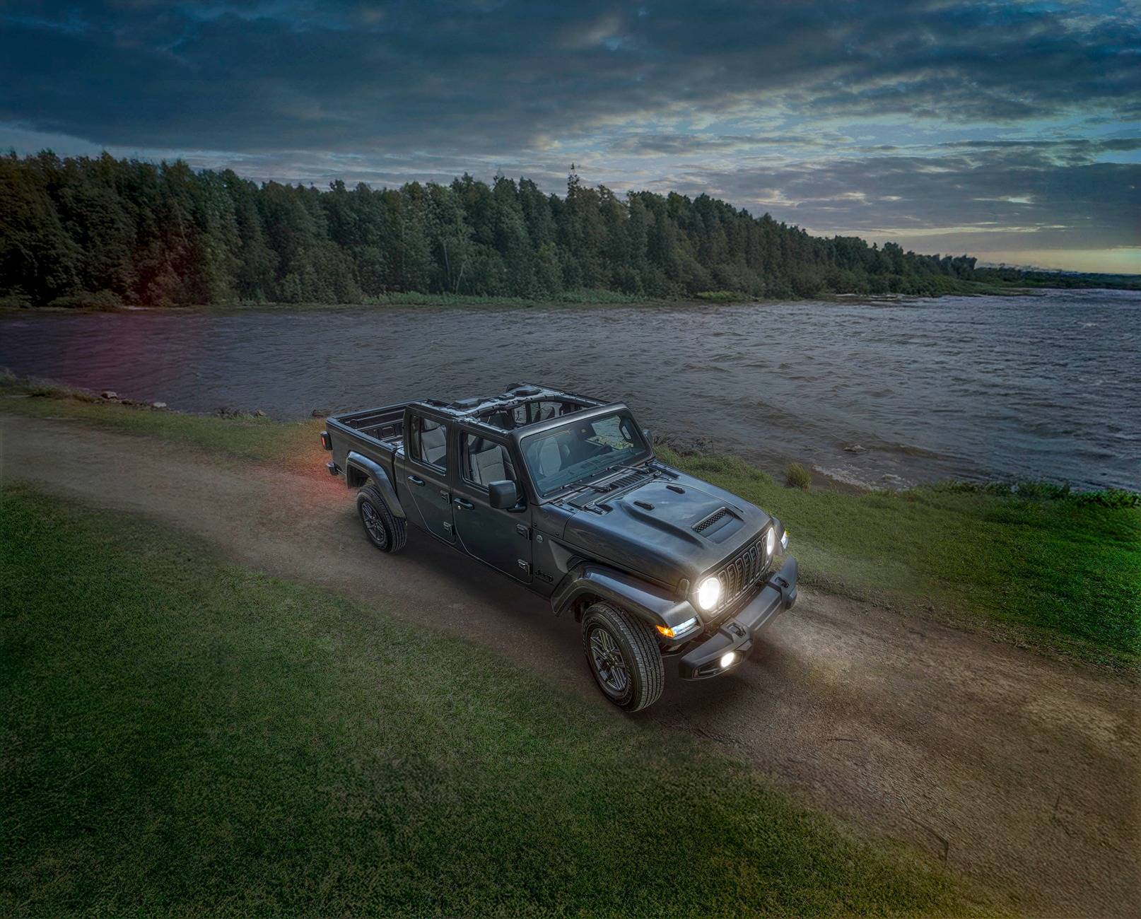 Jeep Gladiator Dark Sky Announced | Jeep Gladiator (JT) News, Forum ...