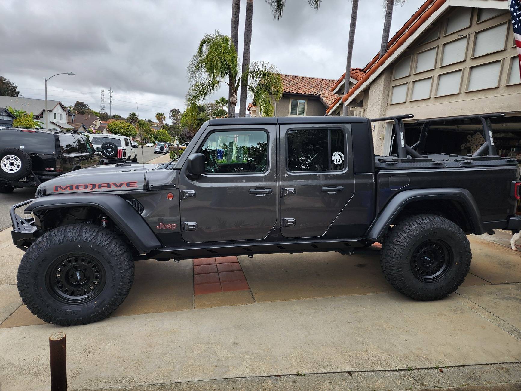Motobilt Rocker Guards with Steps | Jeep Gladiator (JT) News, Forum ...
