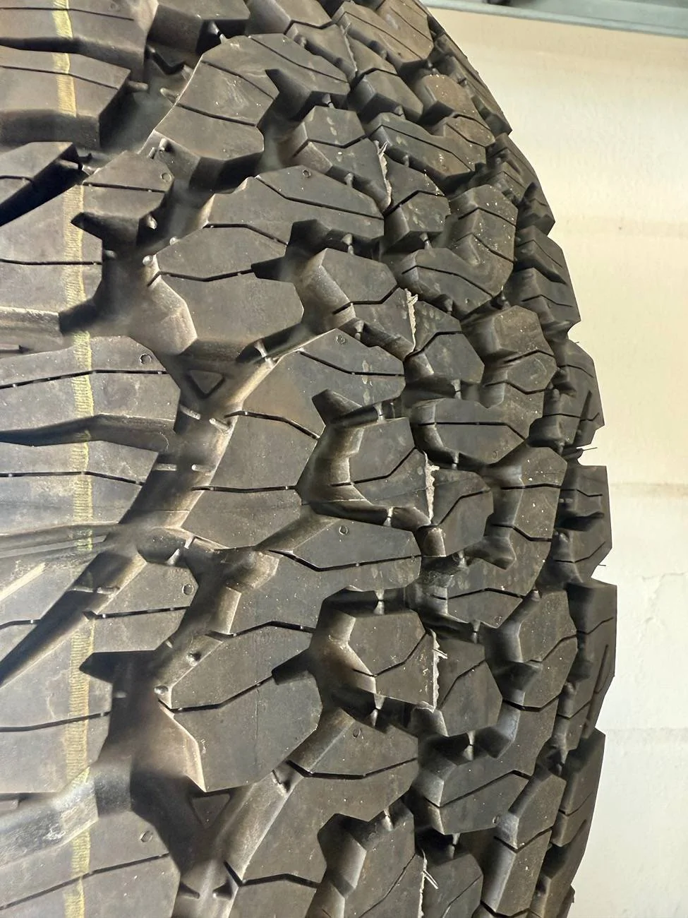 Arizona - Rubicon XR wheels and 37x12.50 Load Range C tires (TPMS and ...