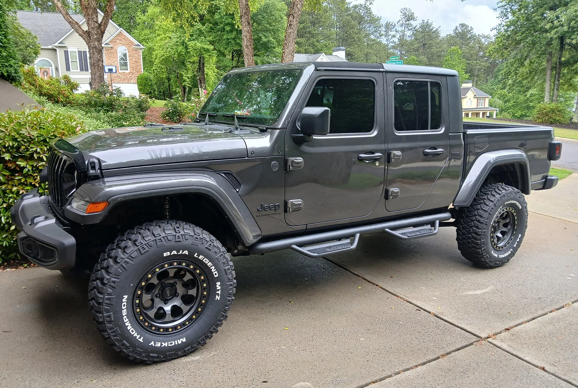 PIC Request - Willy’s trim on 35s with Lift | Jeep Gladiator (JT) News ...