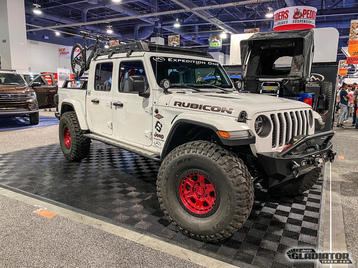 Expedition One / Fat Bob's Garage Gladiator Build [SEMA 2019] | Jeep ...