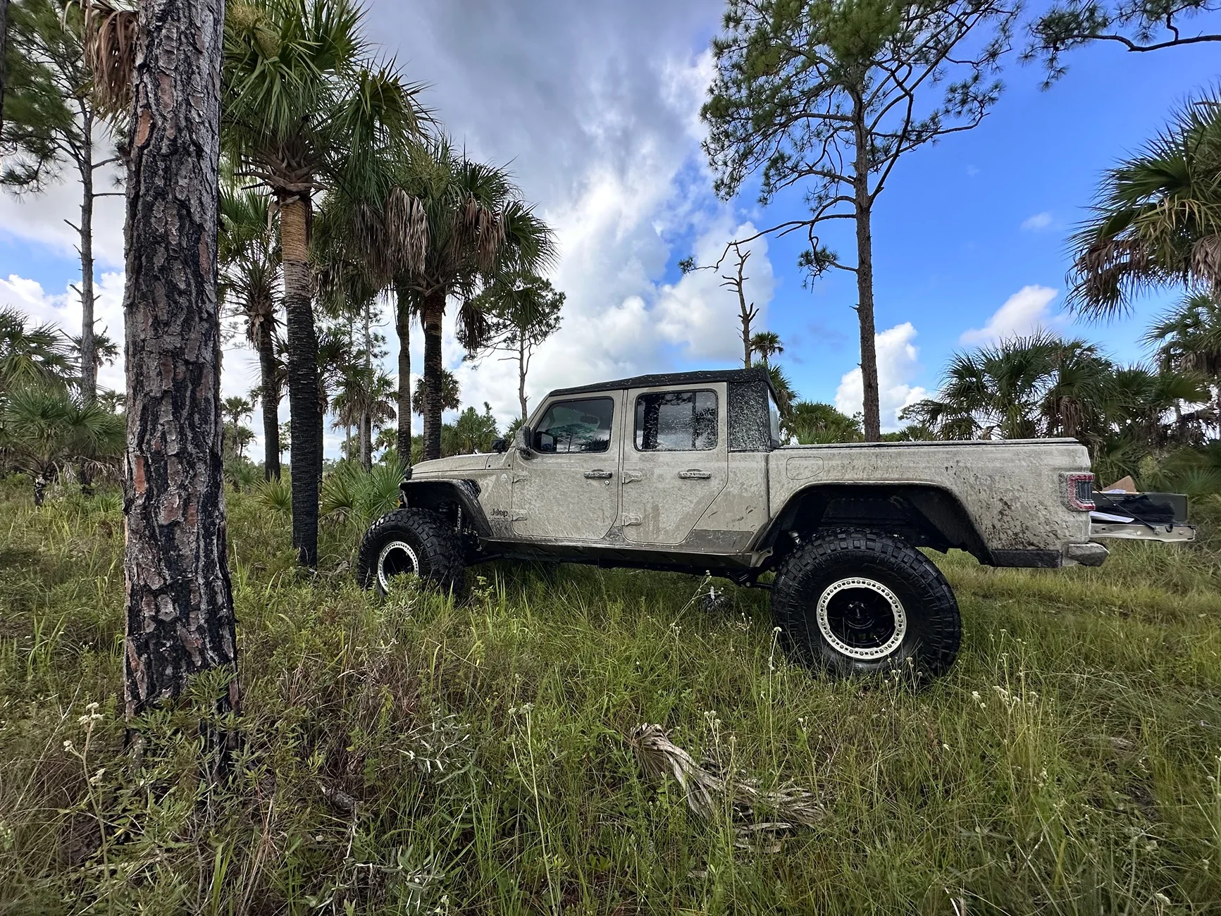 Motobilt Rocker Guards with Steps | Jeep Gladiator (JT) News, Forum ...