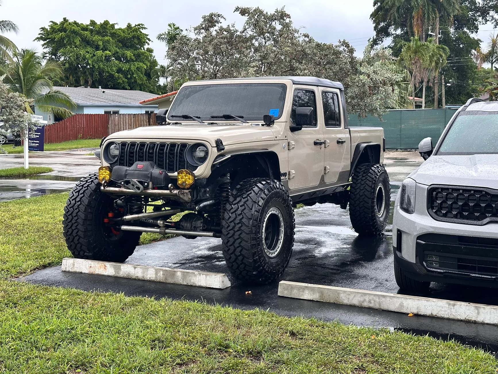 Motobilt Rocker Guards with Steps | Jeep Gladiator (JT) News, Forum ...