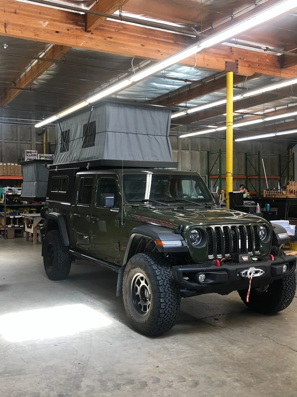 Nevada - FOR SALE Pop Up Camper Shell - Topo Topper Badlander | Jeep ...