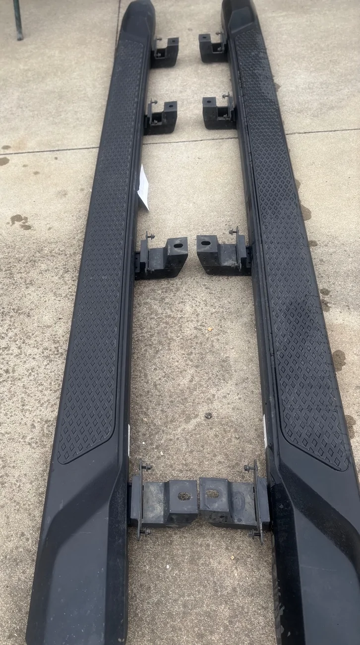 Ohio - OEM running boards from 2023 Mojave $250 OBO | Jeep Gladiator ...