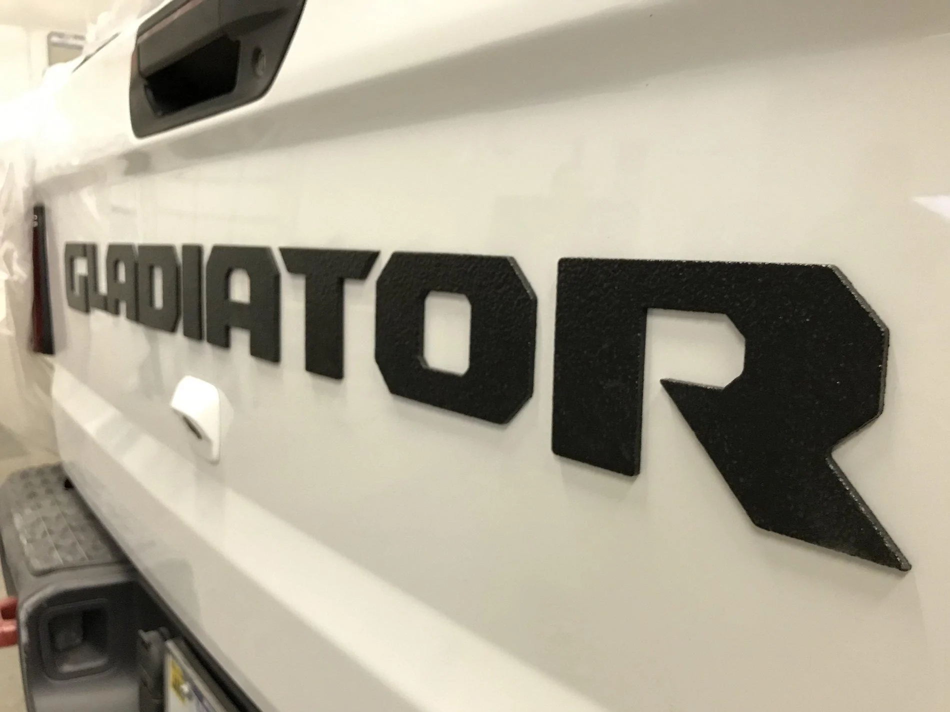 HAUK TAILGATE GLADIATOR LETTERING | Page 2 | Jeep Gladiator (JT) News ...
